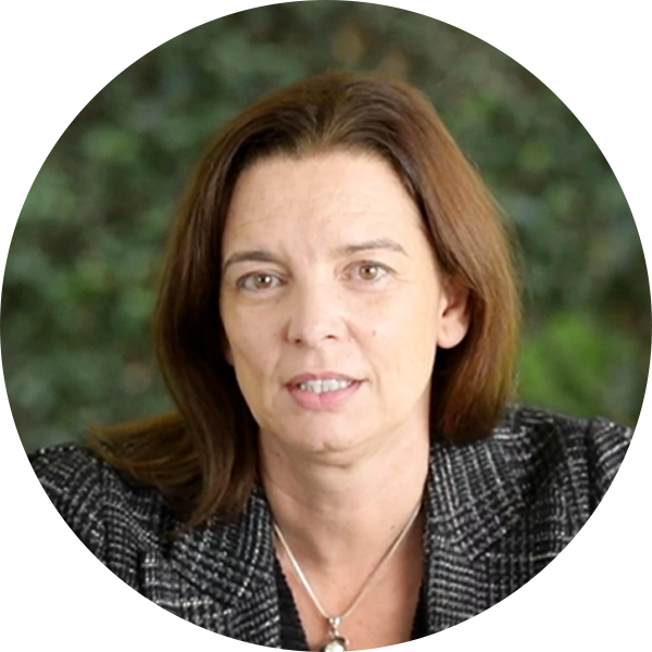 Eva Samper – Crossing the borders